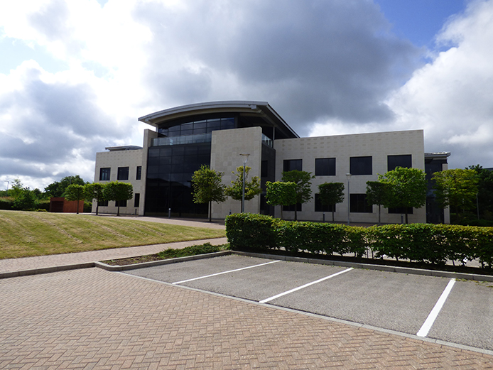 Nelson House – self-contained office building to let in Blythe Valley